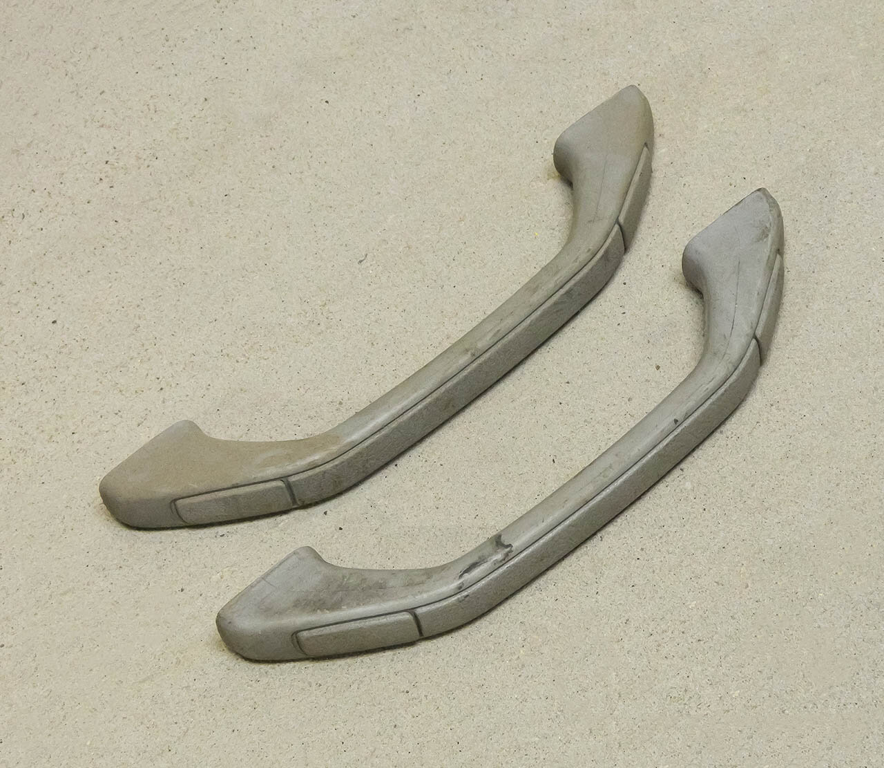 Ручка потолочная Mazda Demio 1