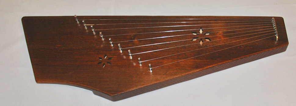 Гусли Мозер GWS-93W, двухкамерные, сосна/береза, 9 струн, орех