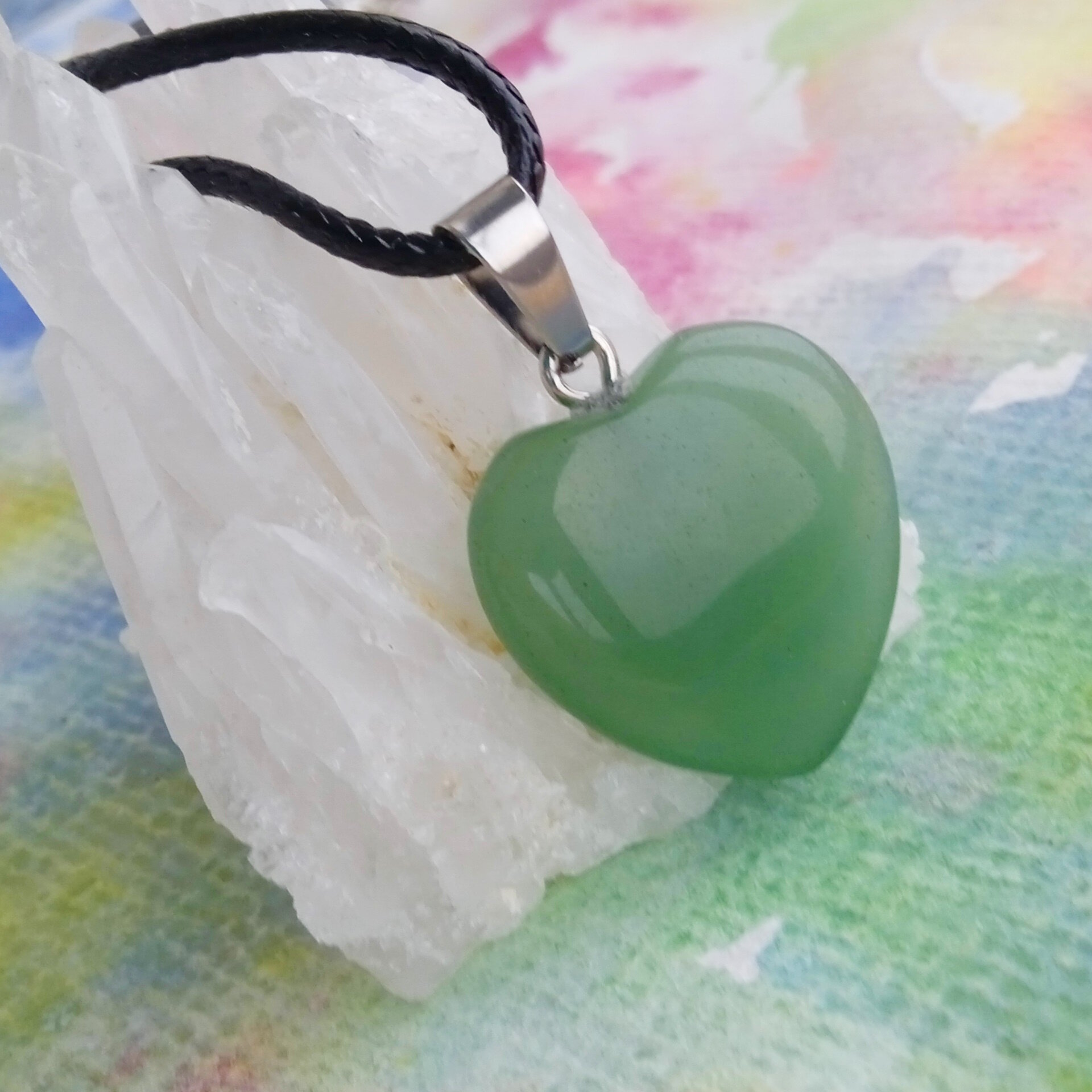 Колье, нефрит