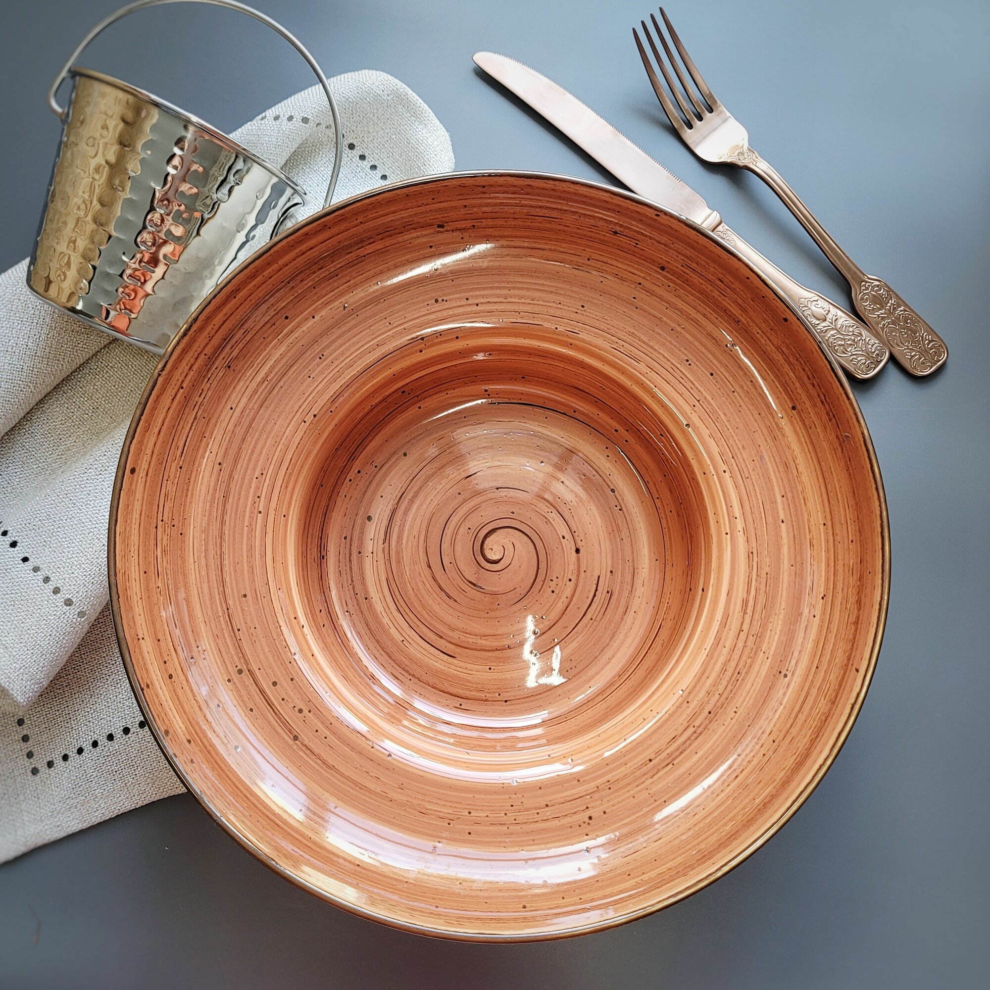 Набор столовой посуды, коричневый цвет "Brown" 2 предмета, тарелка глубокая, ведерко сервировочное. Профессиональный фарфор.