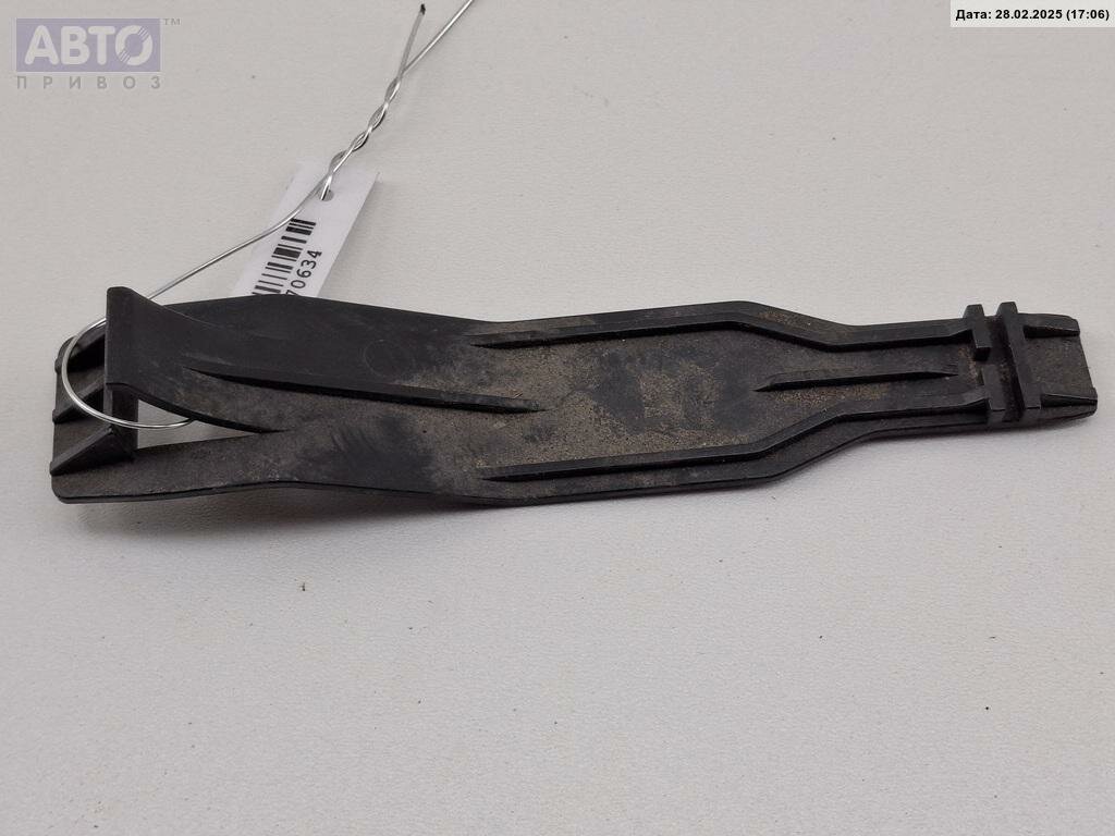 Крепление фары левой Ford Focus 2 (2004-2010)