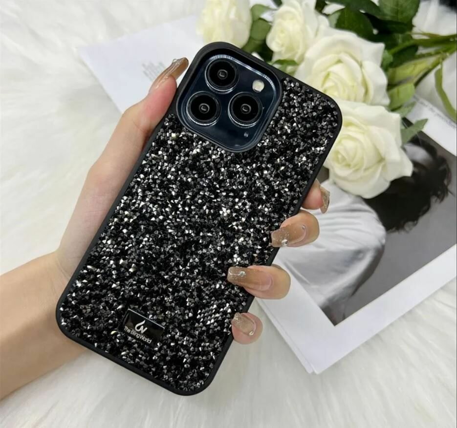 Чехол со стразами Swarovski The Bling World Elite Case для IPhone 16 Pro, черный.