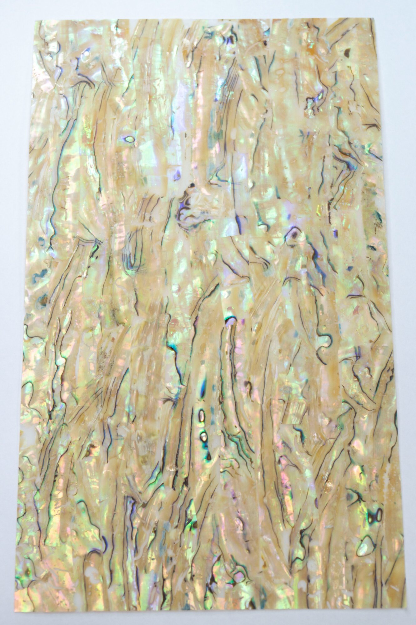 Натуральный перламутр Л027, лист 240*140*0.2 мм