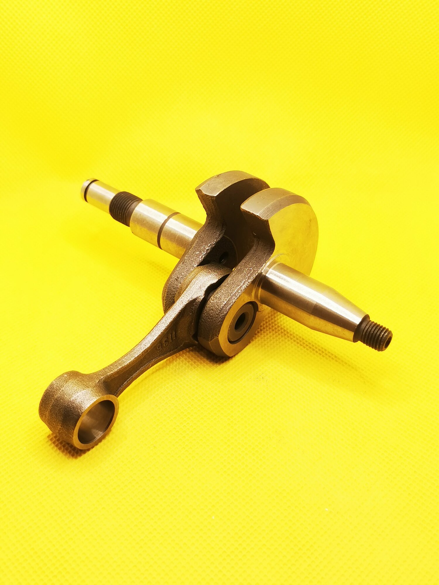 Коленвал бензопил Stihl MS341,361 (IGP) 1300145