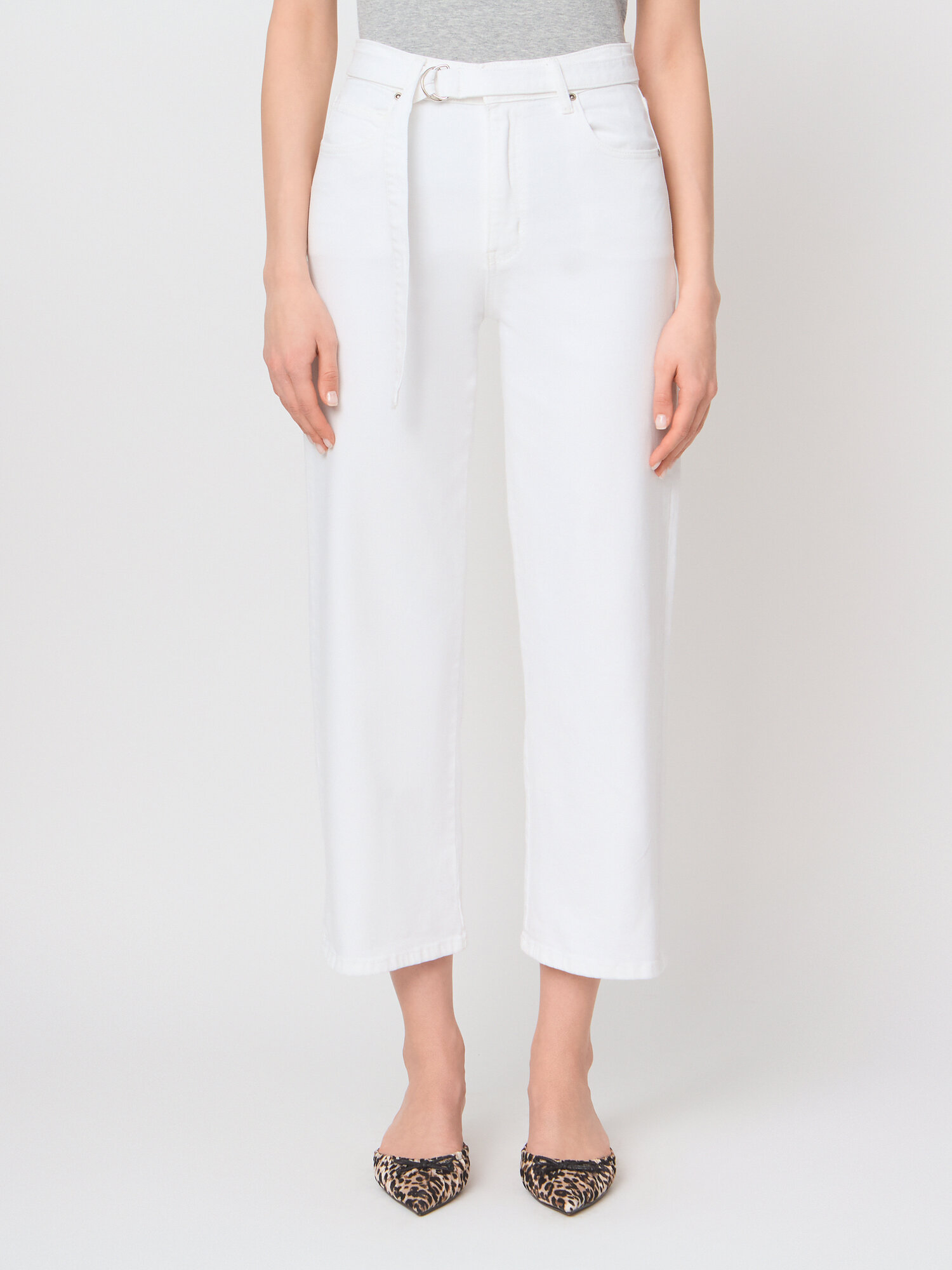 Джинсы трубы 