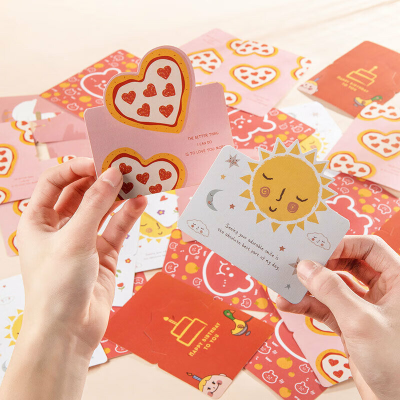 Shilode Ins-Style Creative Christmas Mini Cards, Foldable, for Elementary School Graduation Season, Cute Greeting Cards, Heart-Shaped Message Cards, 10 Pieces Per Pack