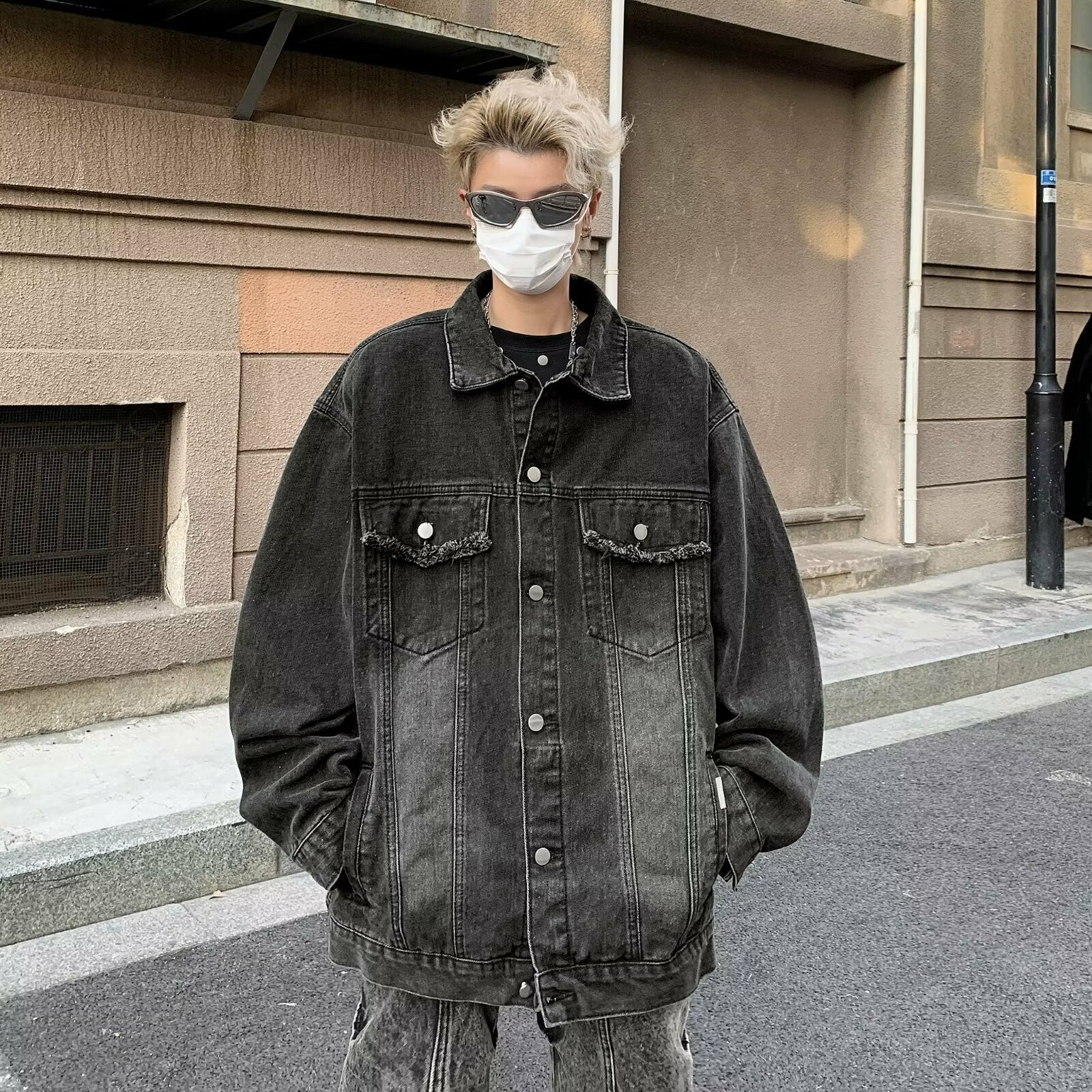 Куртка джинсовая