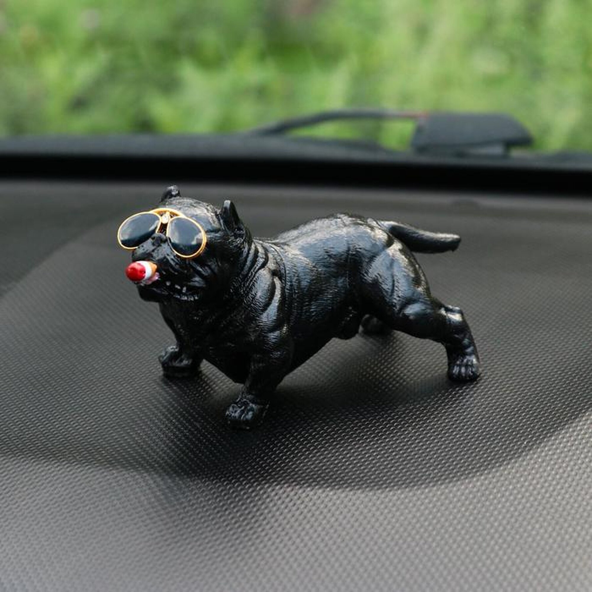 Собака на панель авто Сима-ленд, полистоун, с присоской, 19х13 см