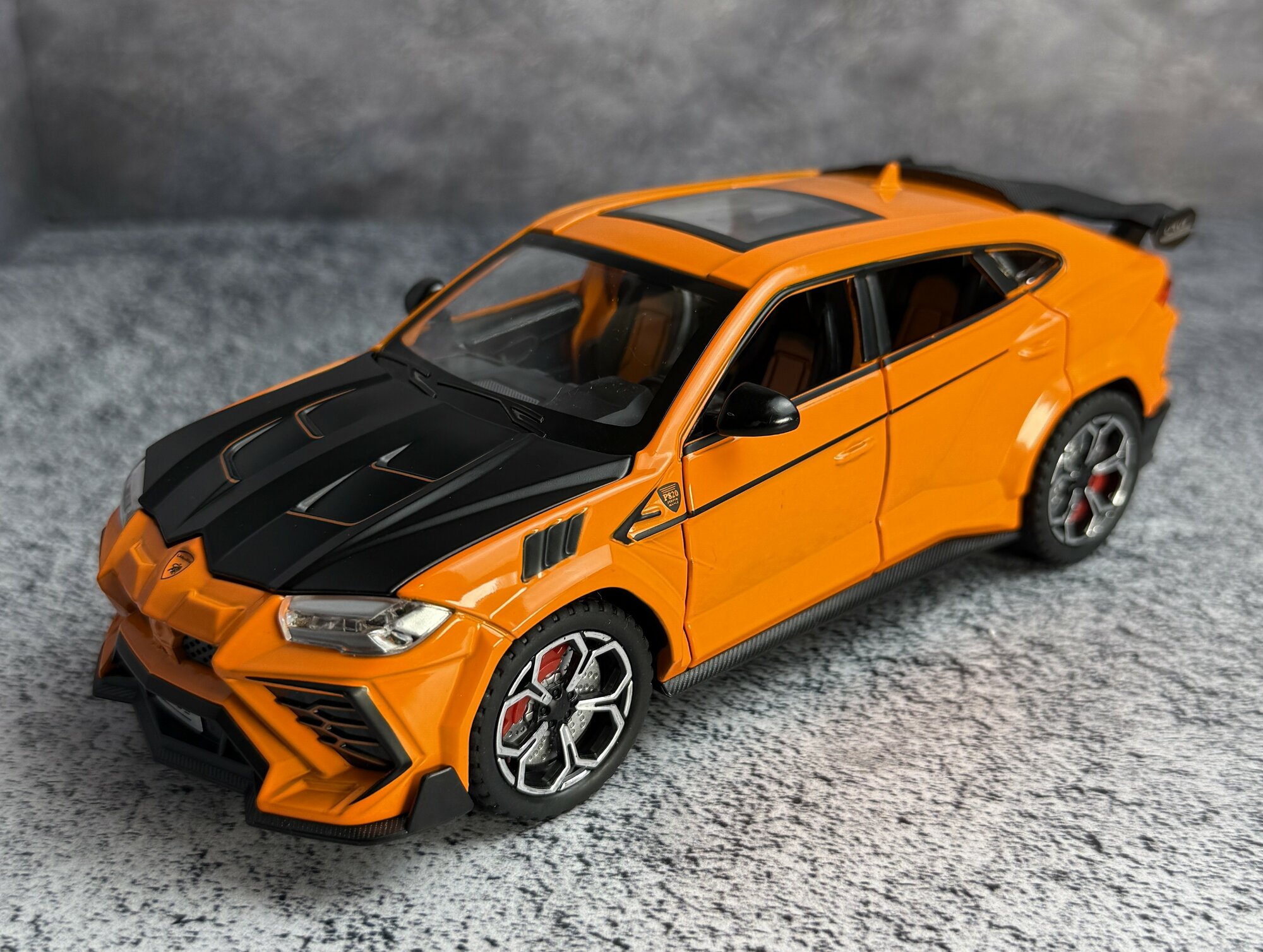 Машинка металлическая "Lamborghini Urus", имитация выхлопа, звуковые эффекты