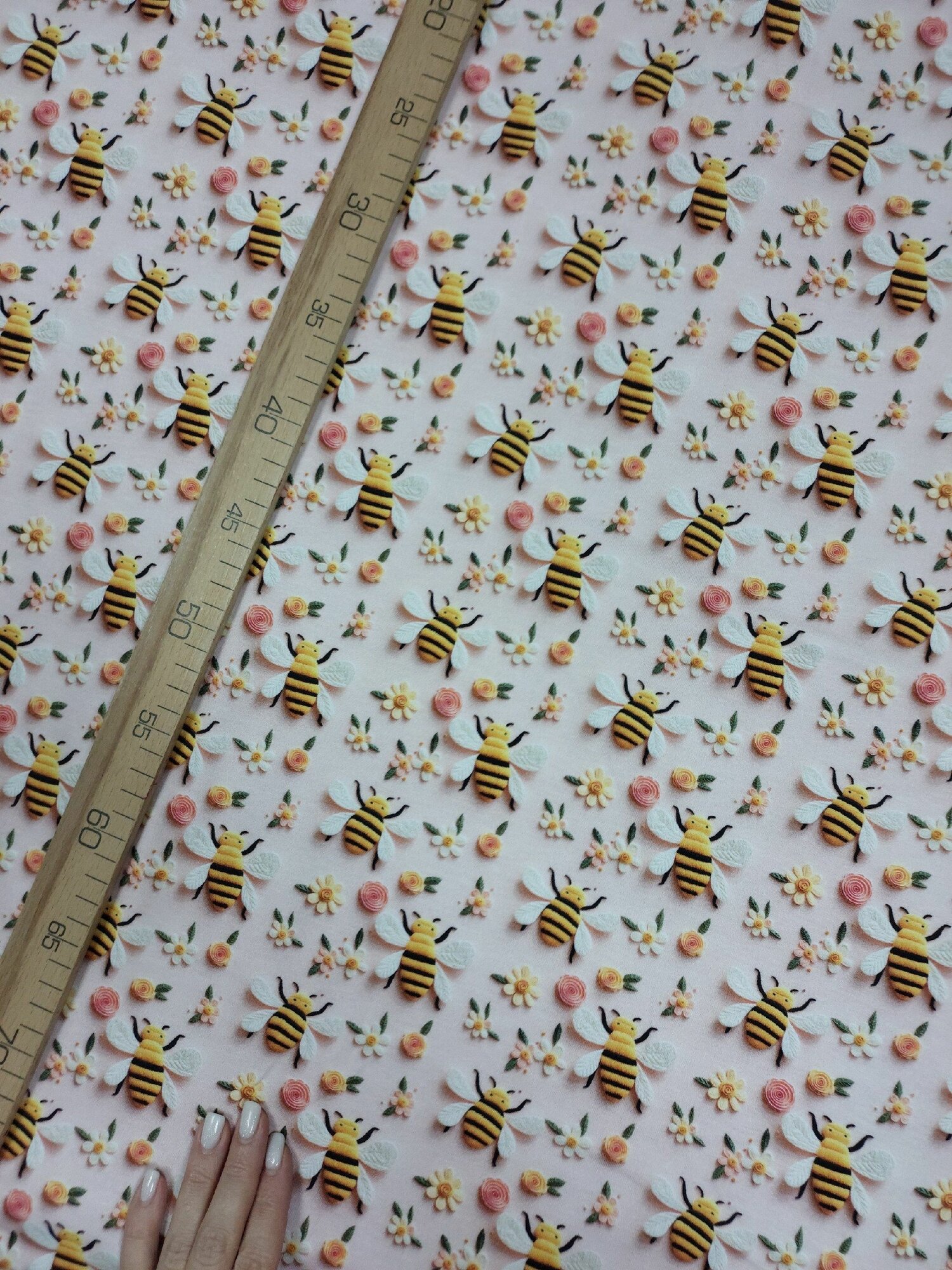 Кулирка с лайкрой 95/5 "Пчелки вязанные" ширина 180см, высота 60см ткань для футболки, шорт, брюк, сарафана