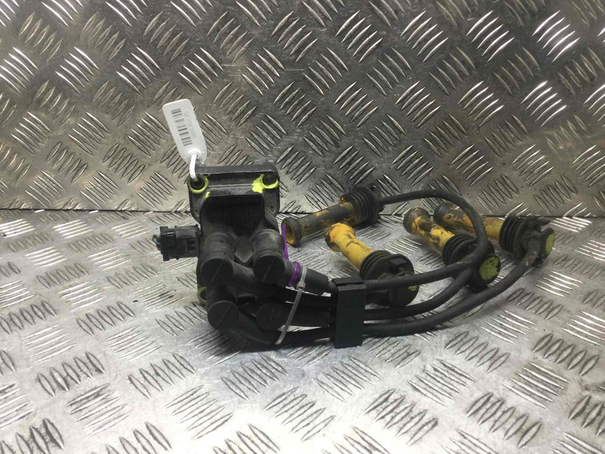 Б/У Катушка зажигания Ford Focus 2 поколение (2005-2008) 2008 г.