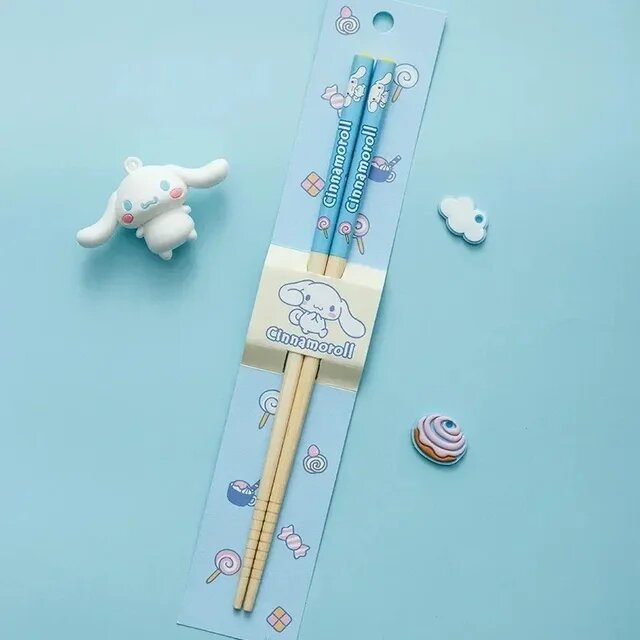 Палочки для еды Sanrio Hello Kitty из натурального бамбука, милые многоразовые столовые приборы для суши с мультяшным рисунком, кухонные принадлежности, деревянные палочки в китайском стиле.