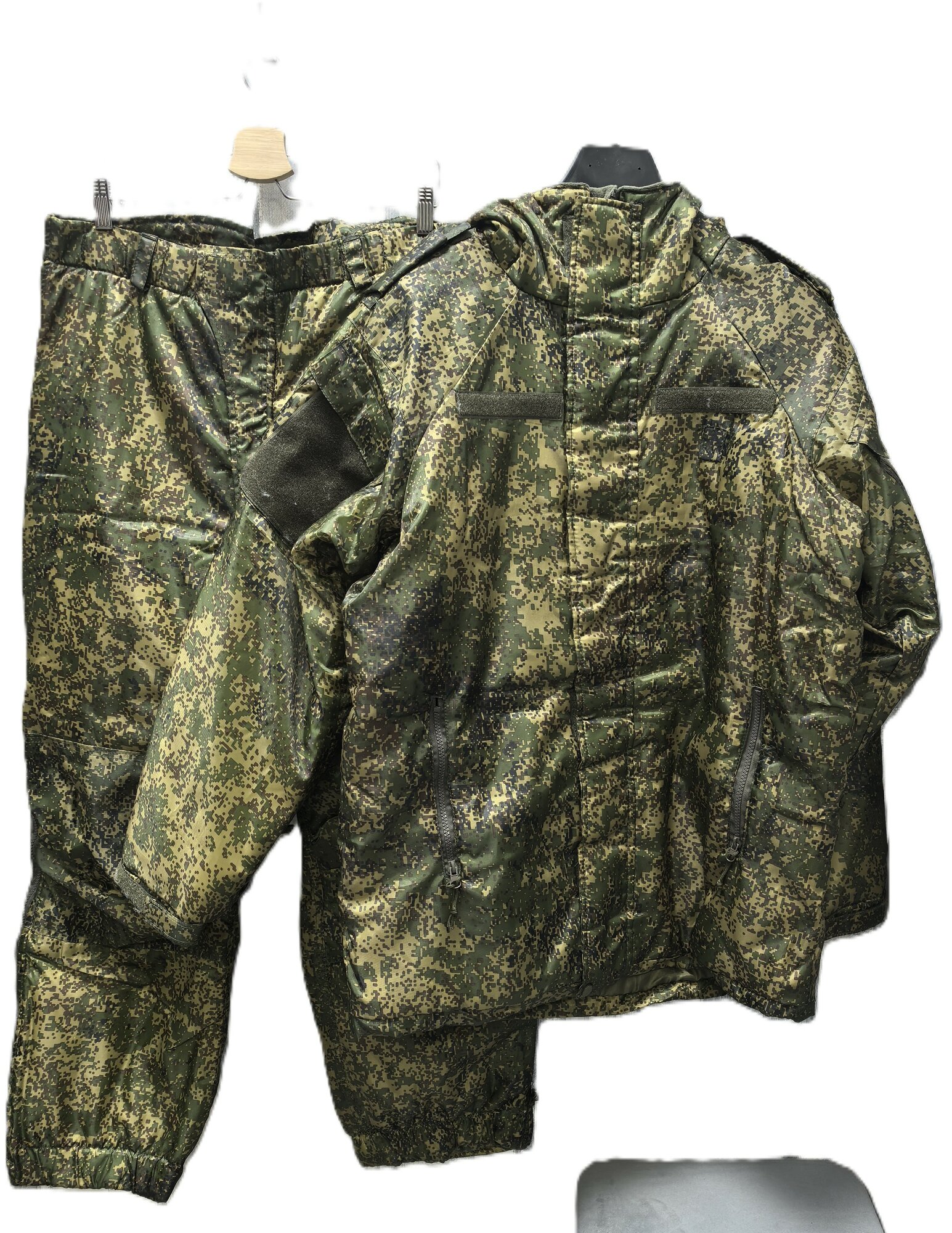 Костюм спортивный