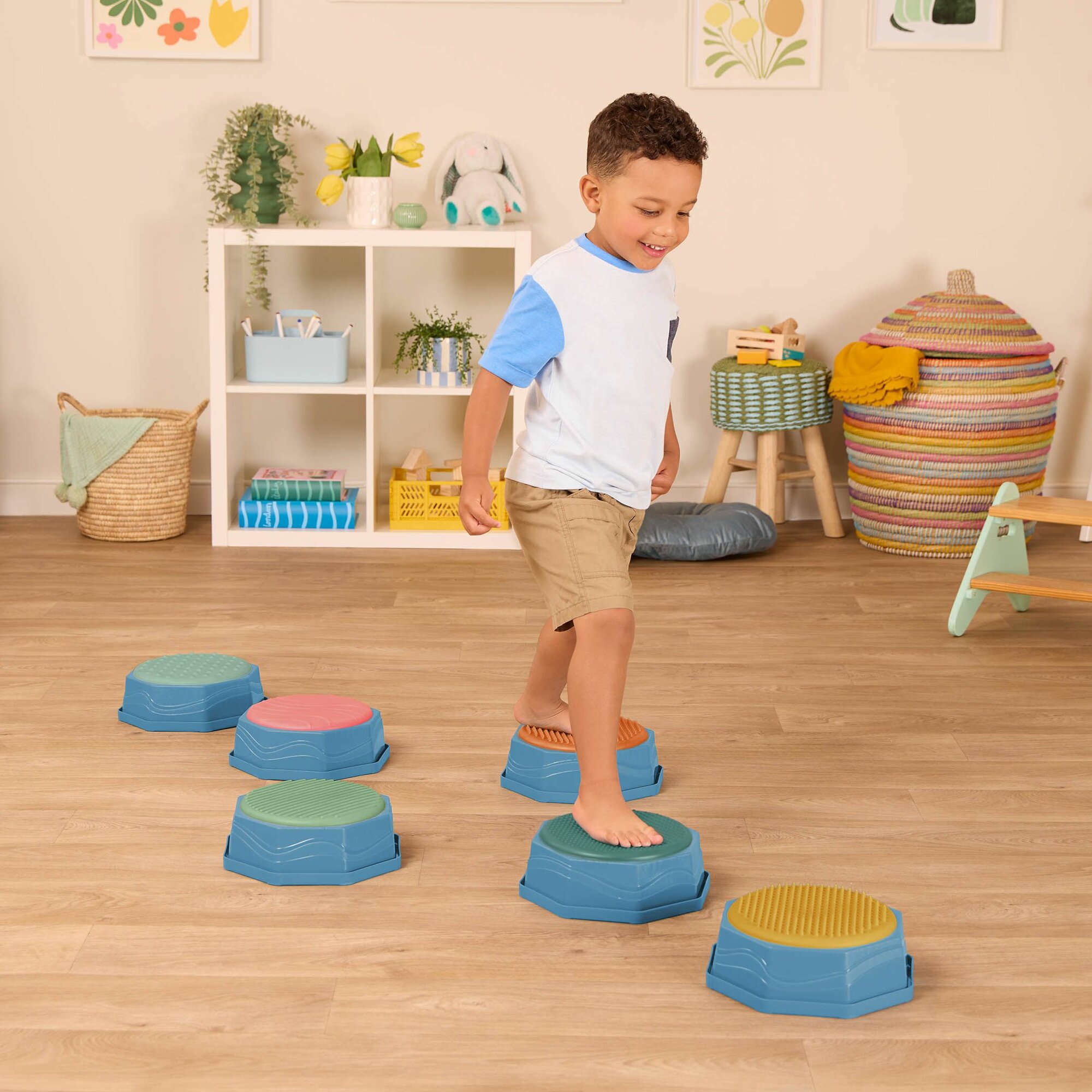 Детская подвижная игра B.Toys - Сенсорный набор "Камни для балансировки и прыжков" Balance & Hop Stepping Stones, 3+ лет. - Би. Тойс BX2484Z