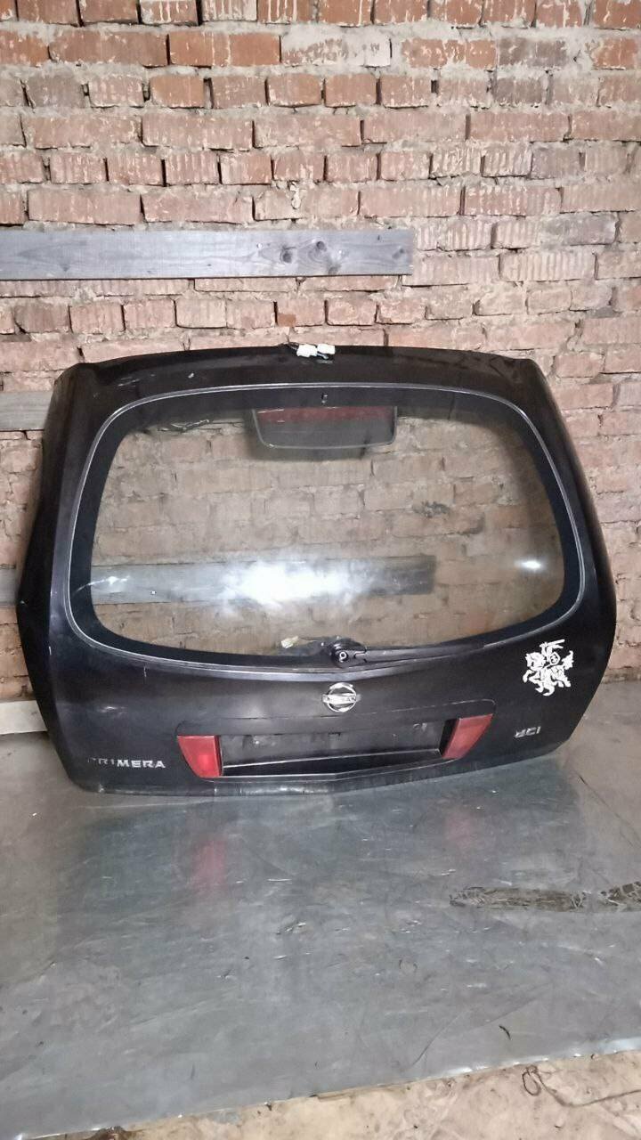 Крышка багажника со стеклом Nissan Primera P12 2003