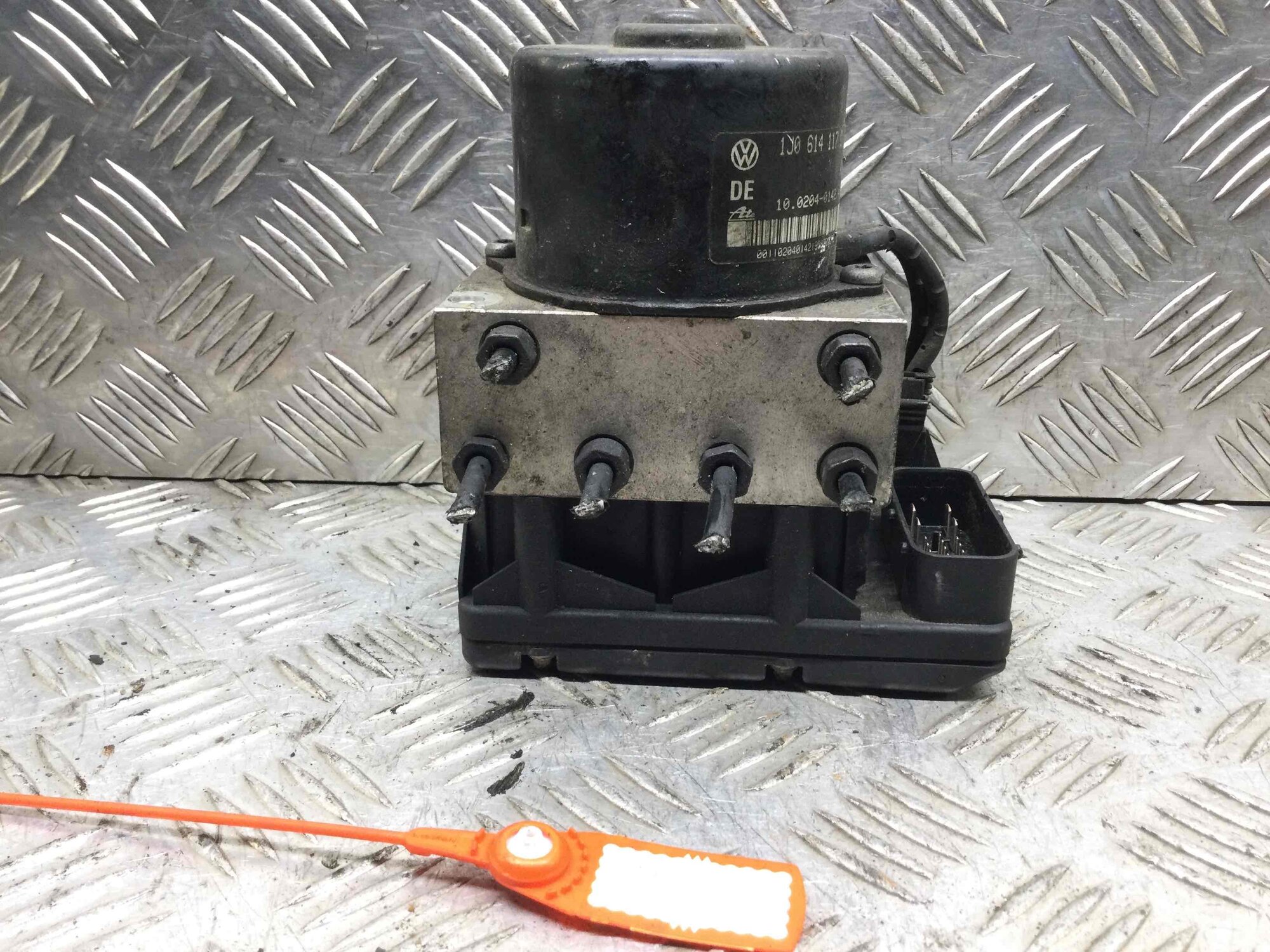 Б/У Блок ABS Volkswagen Golf 4 поколение (1997-2004) 2000 г.