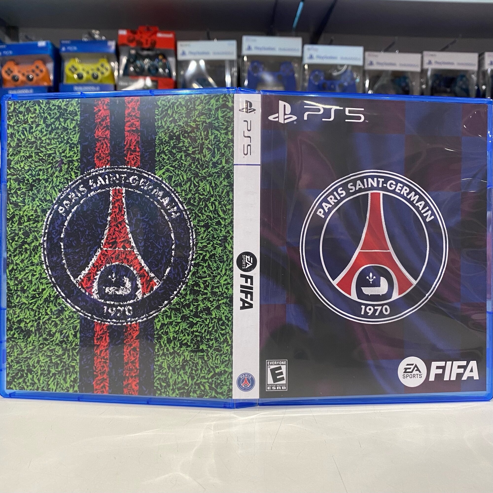 Эксклюзивная обложка PS5 для FIFA Paris Saint-Germain №1