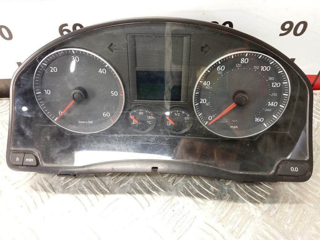 Панель приборная (щиток приборов) Volkswagen Eos 1Q0920963A арт. 600281