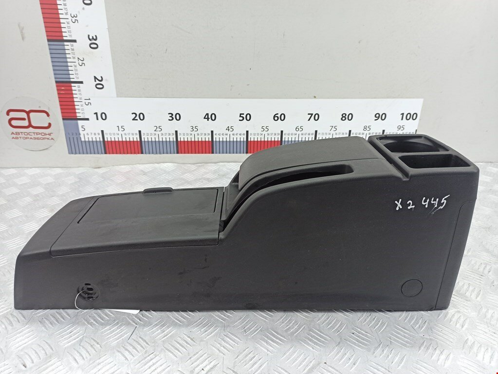 Подлокотник Mazda 5 CR CC2964420F арт. 1700257