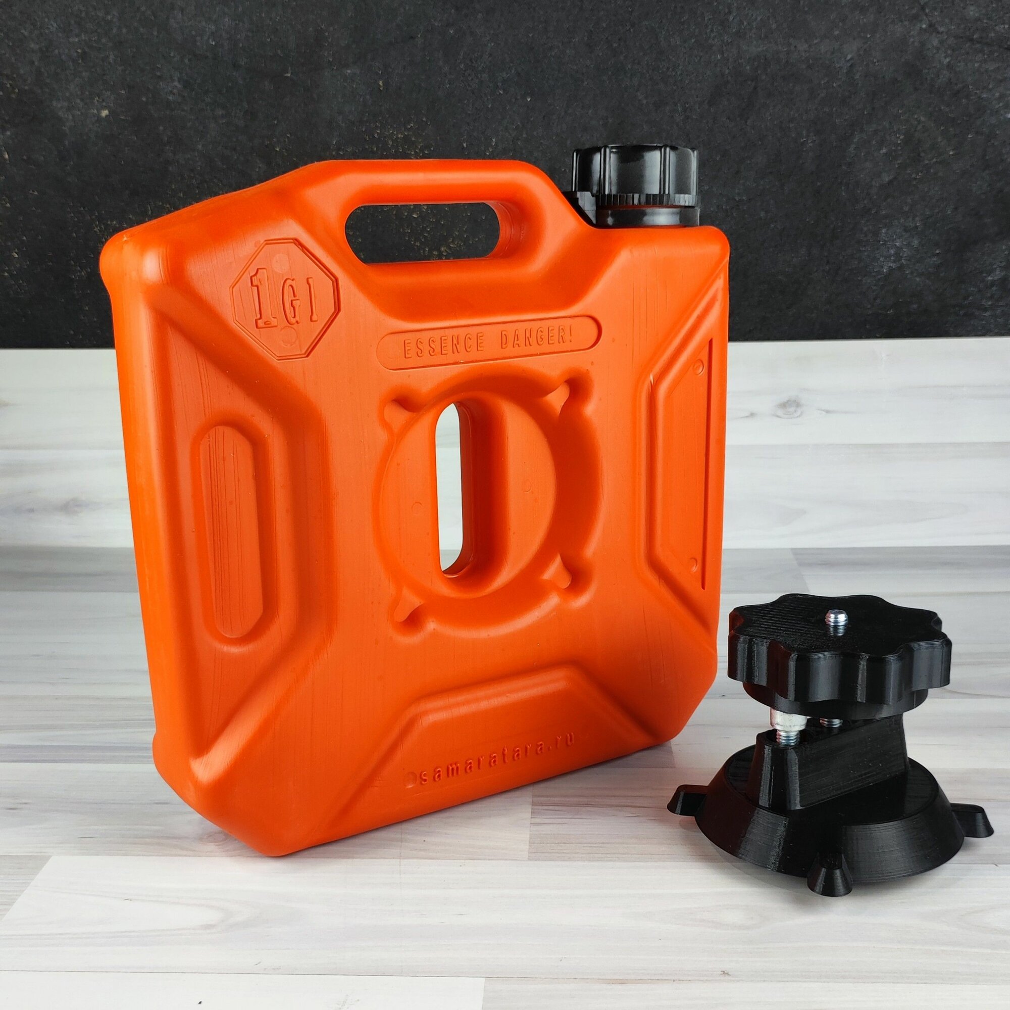 Комплект Канистра Экстрим+ 5 л. и Крепление для экспедиционной канистры "Экстрим+", PETg / 3D-печать, оранжевый/черный