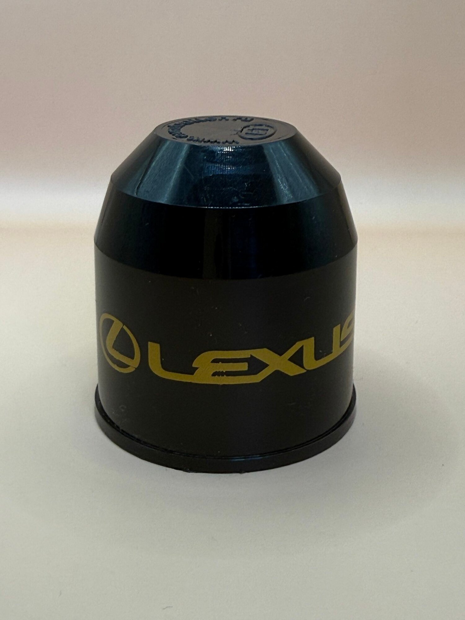 Защитный колпак на шар фаркопа Lexus (черный) пластик