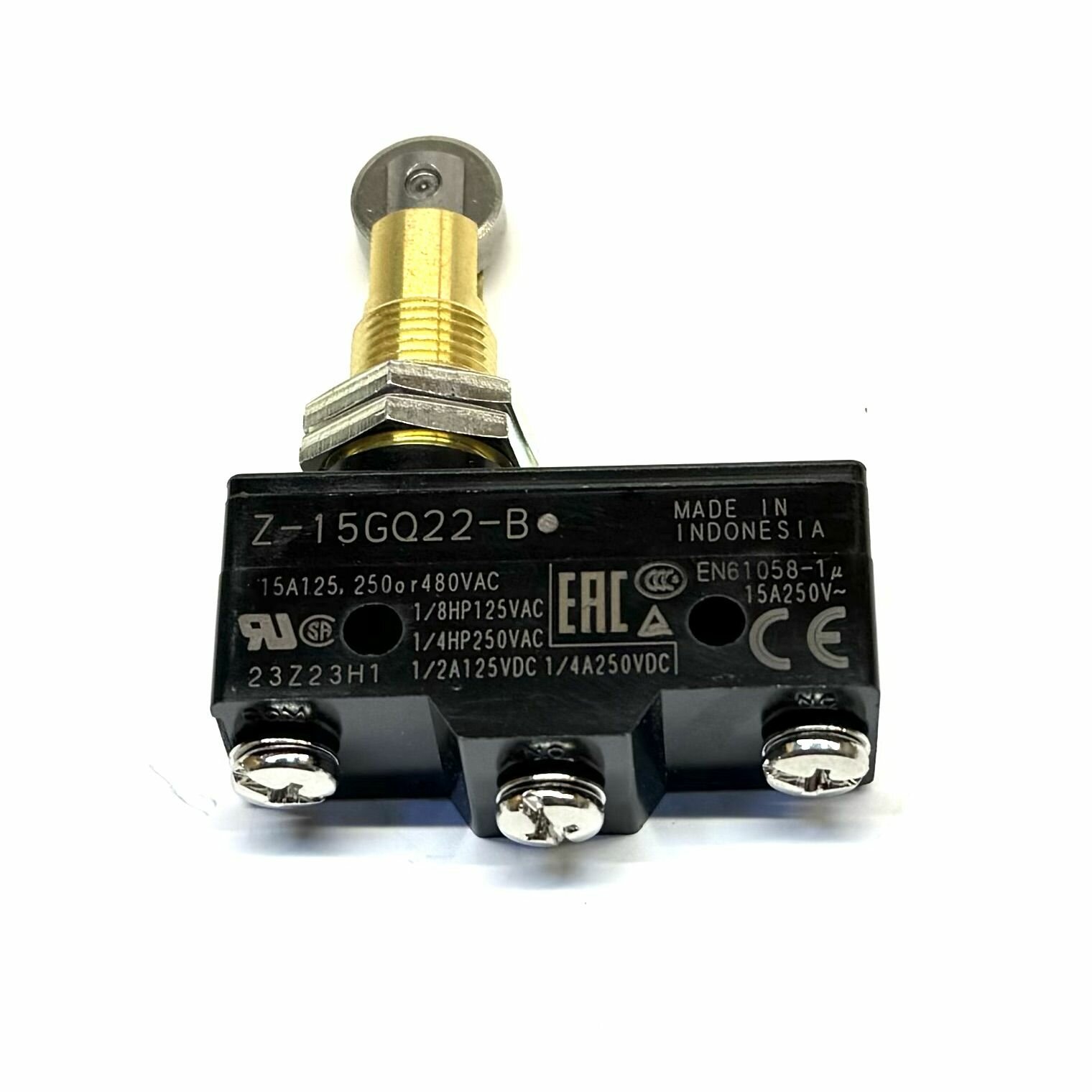 Z-15GQ22-B Omron Арт. Z-15GQ22-B, Концевой переключатель на 2 положения, 15А, 250В, IP40, Шток с роликом для монтажа на панель