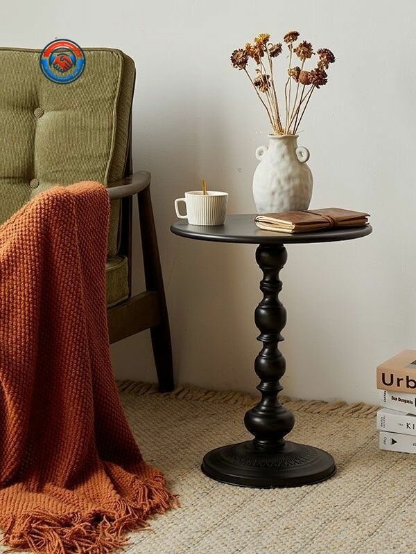 Журнальный столик черный 40х40х52 см, компактный кофейный стол в итальянском стиле, прочный металлический стол для гостиной, устойчивый столик с ажурной опорой