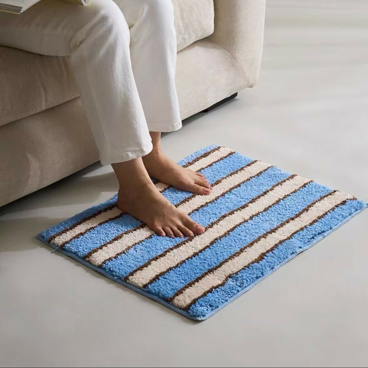 Коврик/коврик в корейском стиле с бархатным покрытием для ванных комнат, туалетов и других помещений; противоскользящий коврик для домашнего использования.