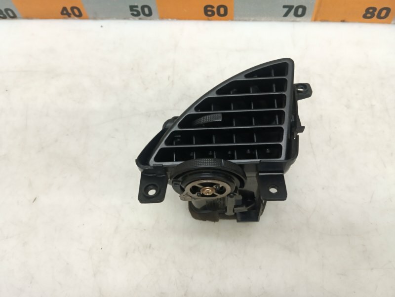 Б/У Дэу Нубира Дефлектор воздушный Daewoo Nubira 2001 JF Лев. 293402 DAEWOO арт. 96280449