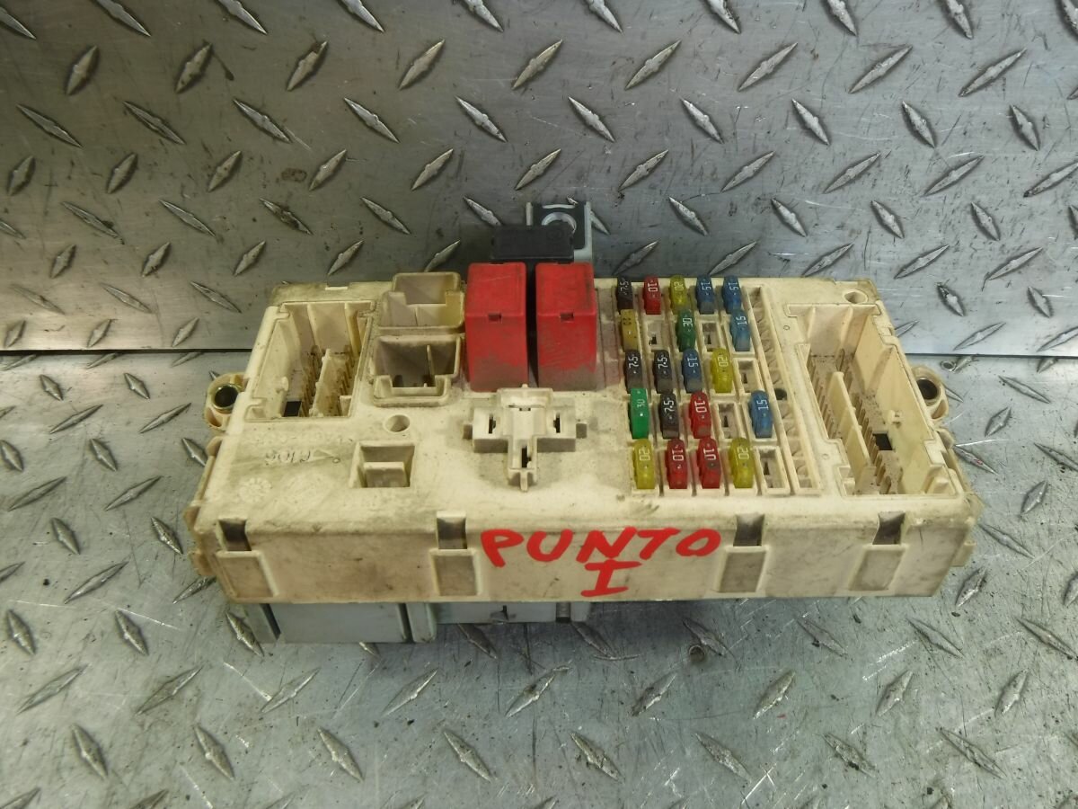 Блок предохранителей салонный FIAT Punto II (1999—2003) 46535725