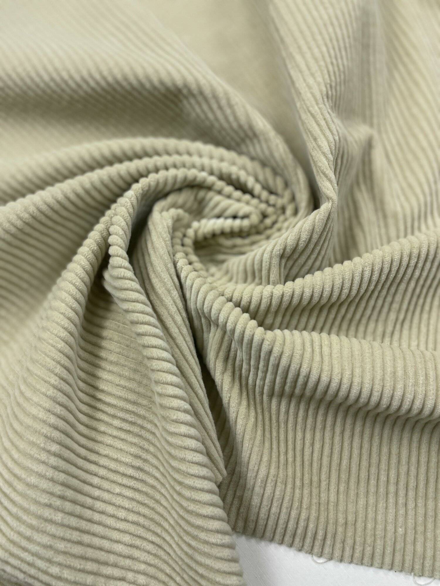 Вельвет бежевого цвета отрез 0,5м