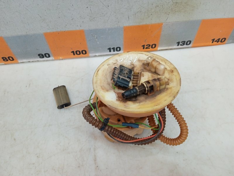 Б/У бензонасос, Форд Фокус 1 Насос топливный Ford Focus 2000 1 338573 FORD арт. 1M5Z9H307AA