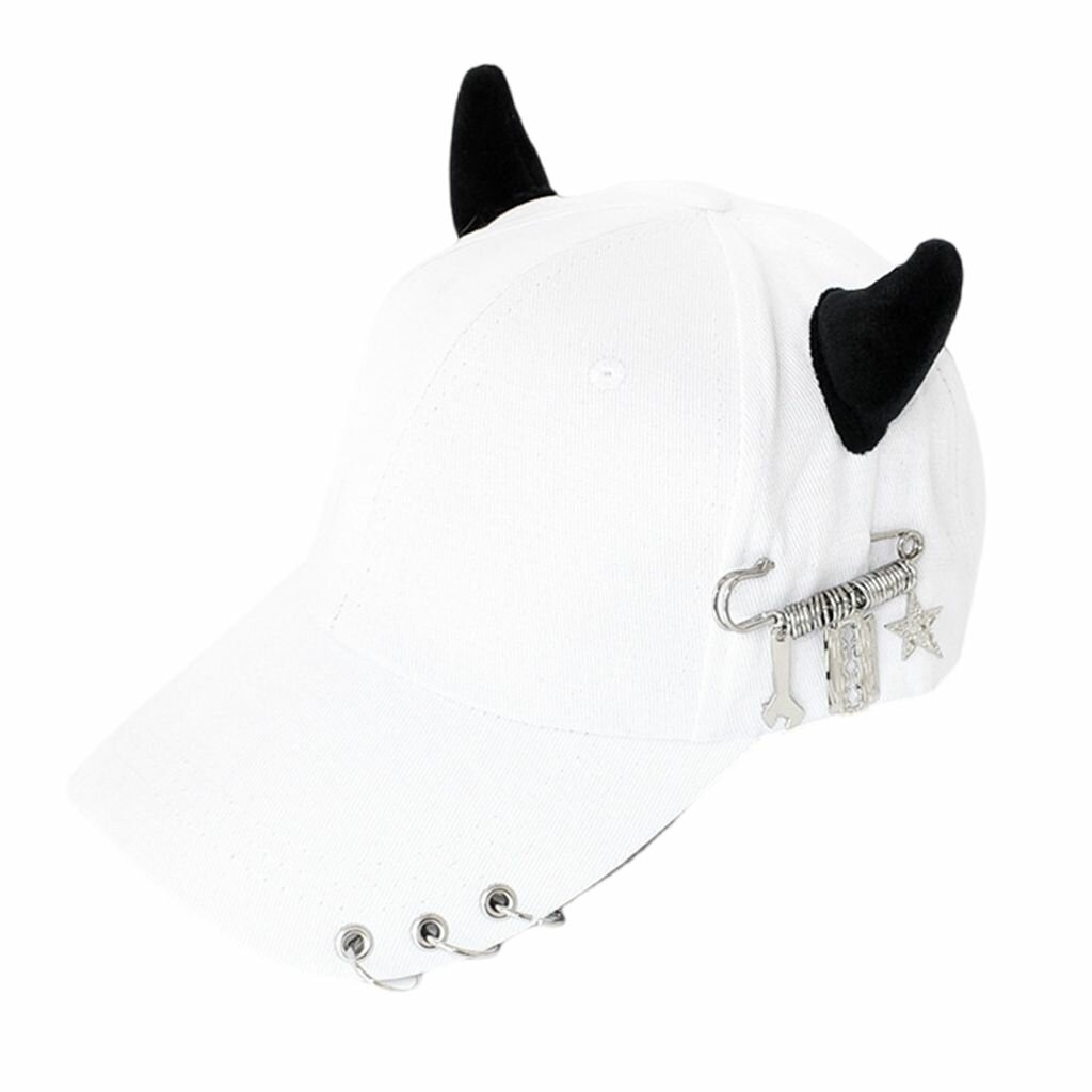 Бейсболка с рогом-булавочный инструмент белого цвета