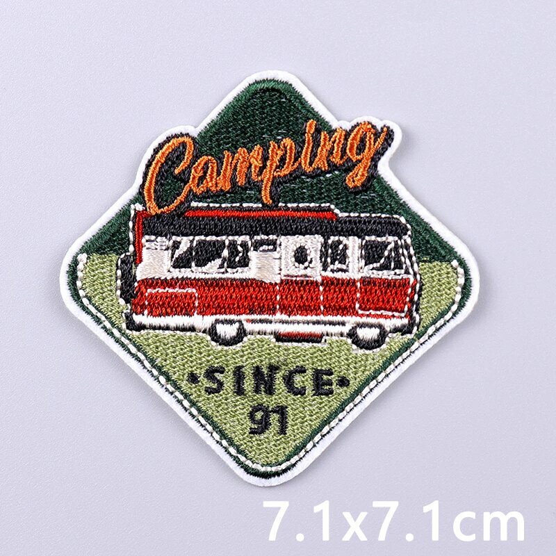 Вышитые нашивки животные горы pulaqi PE8409CT