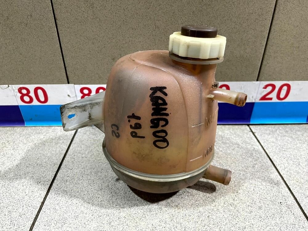 Бачок расширительный Renault Kangoo 8200686355