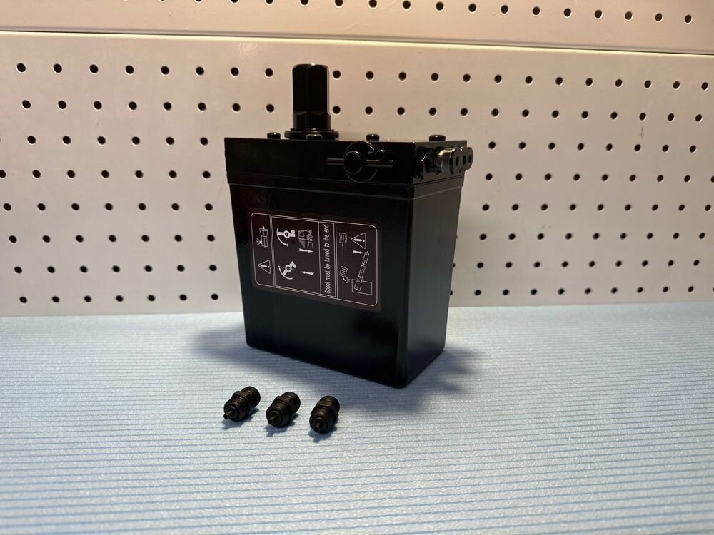 Насос подъема кабины для грузовиков VOLVO FH4 FM4 (вольво ФШ4 ФМ4)