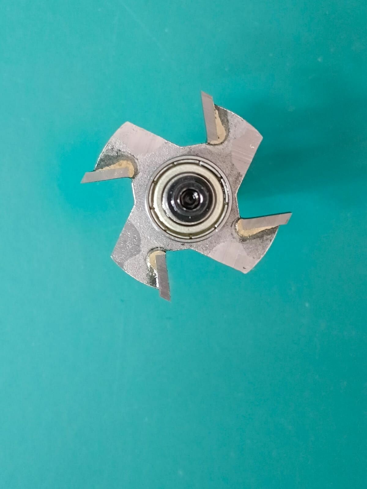 Фреза кромочная фальцевая l-2,5 мм, хвостовик 8 мм, с нижним подшипником, фреза под кант, под алюминиевый профиль. Паз 2,5мм