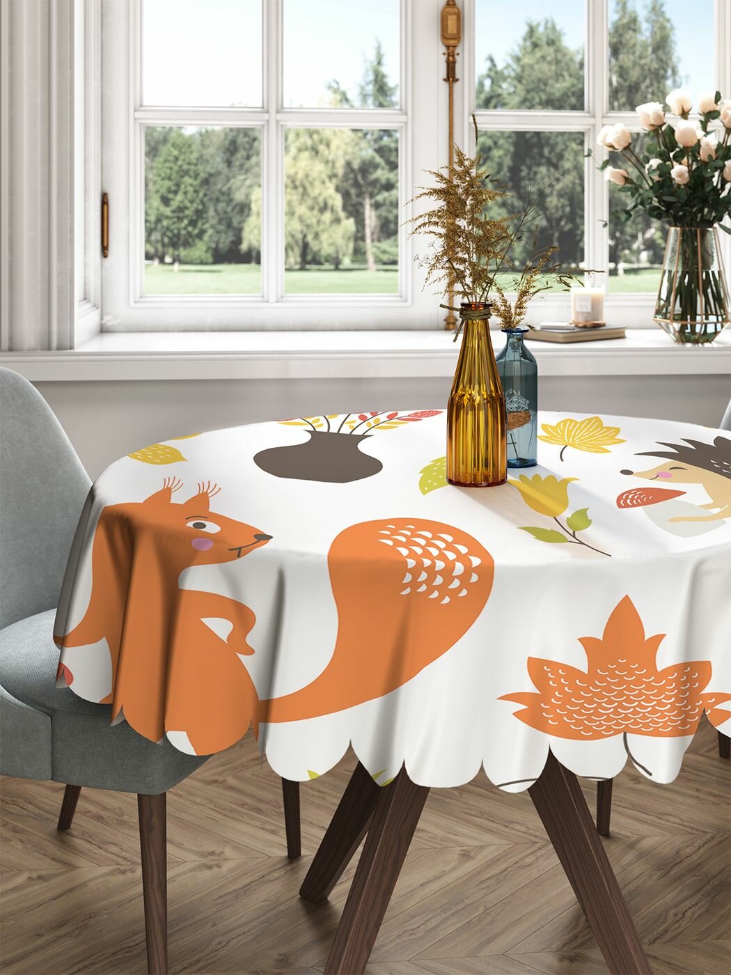 Круглая скатерть на стол с принтом "Осенняя флора и фауна" 150х150 см, JoyArty