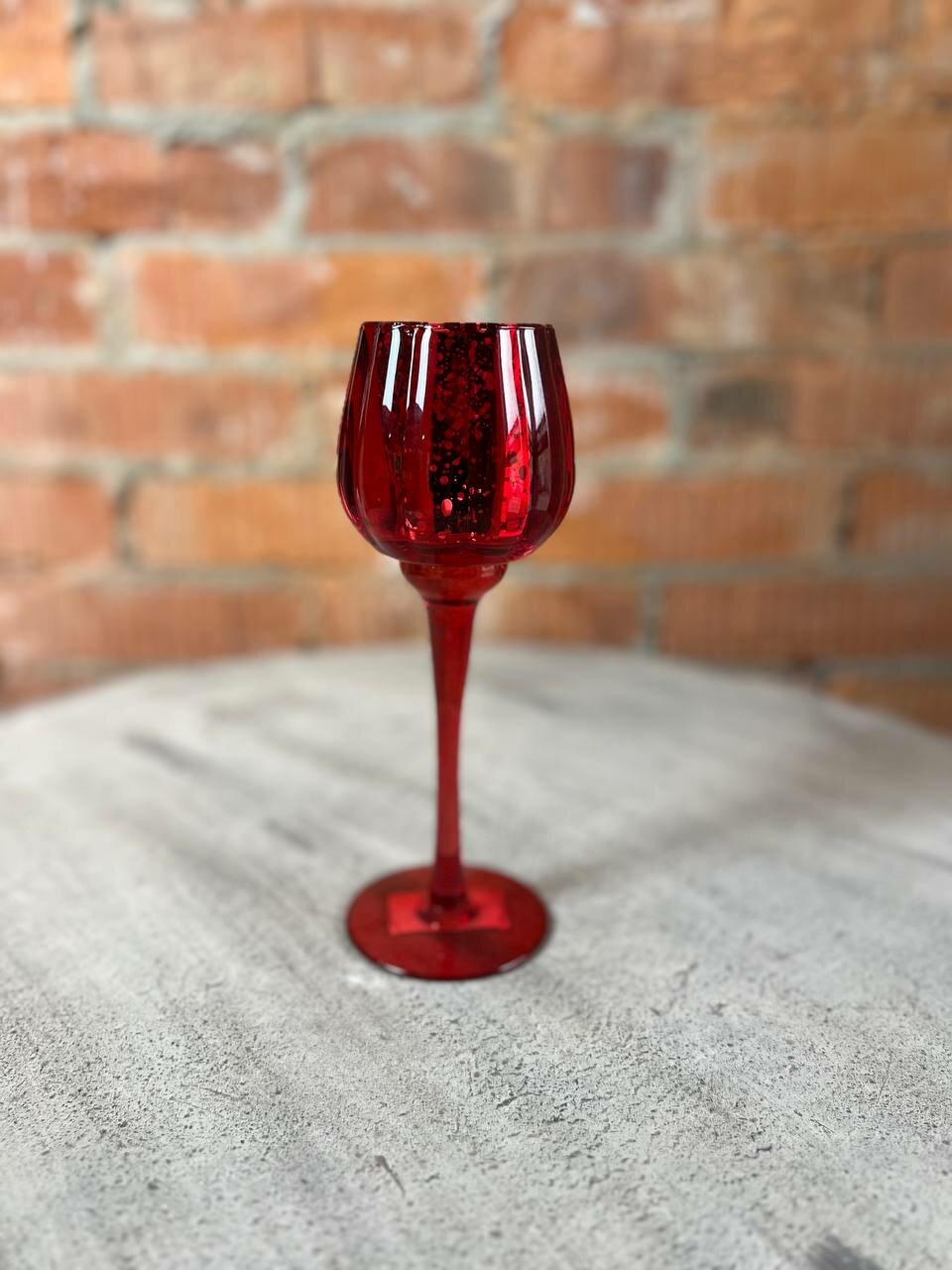 Подсвечник кубок стеклянный, стильный, EDG, красного цвета, 8*22 см.