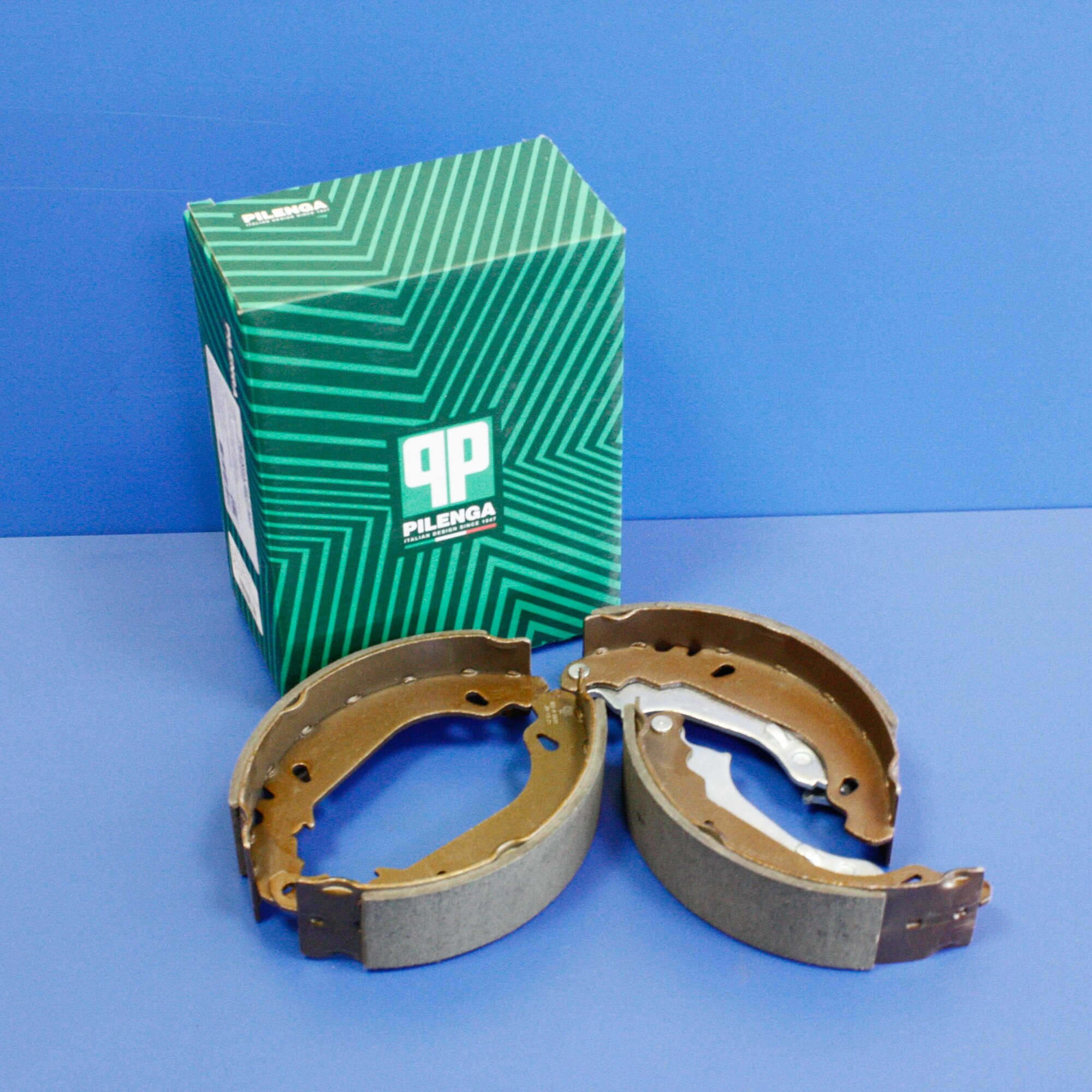 Колодки заднего тормоза "PILENGA" для автомобилей Ларгус, Renault Logan, Sandero, Clio 1/2 (Lucas, 180мм)