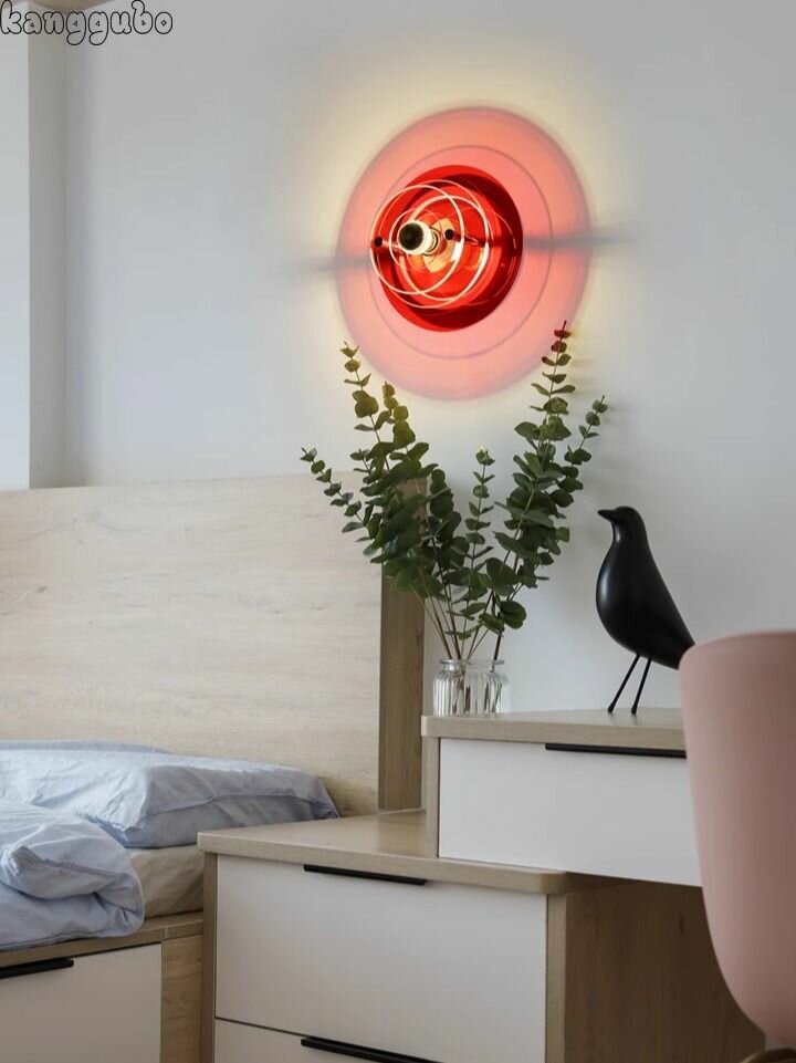 Средневековый ультрасовременный настенный светильник с летающей тарелкой