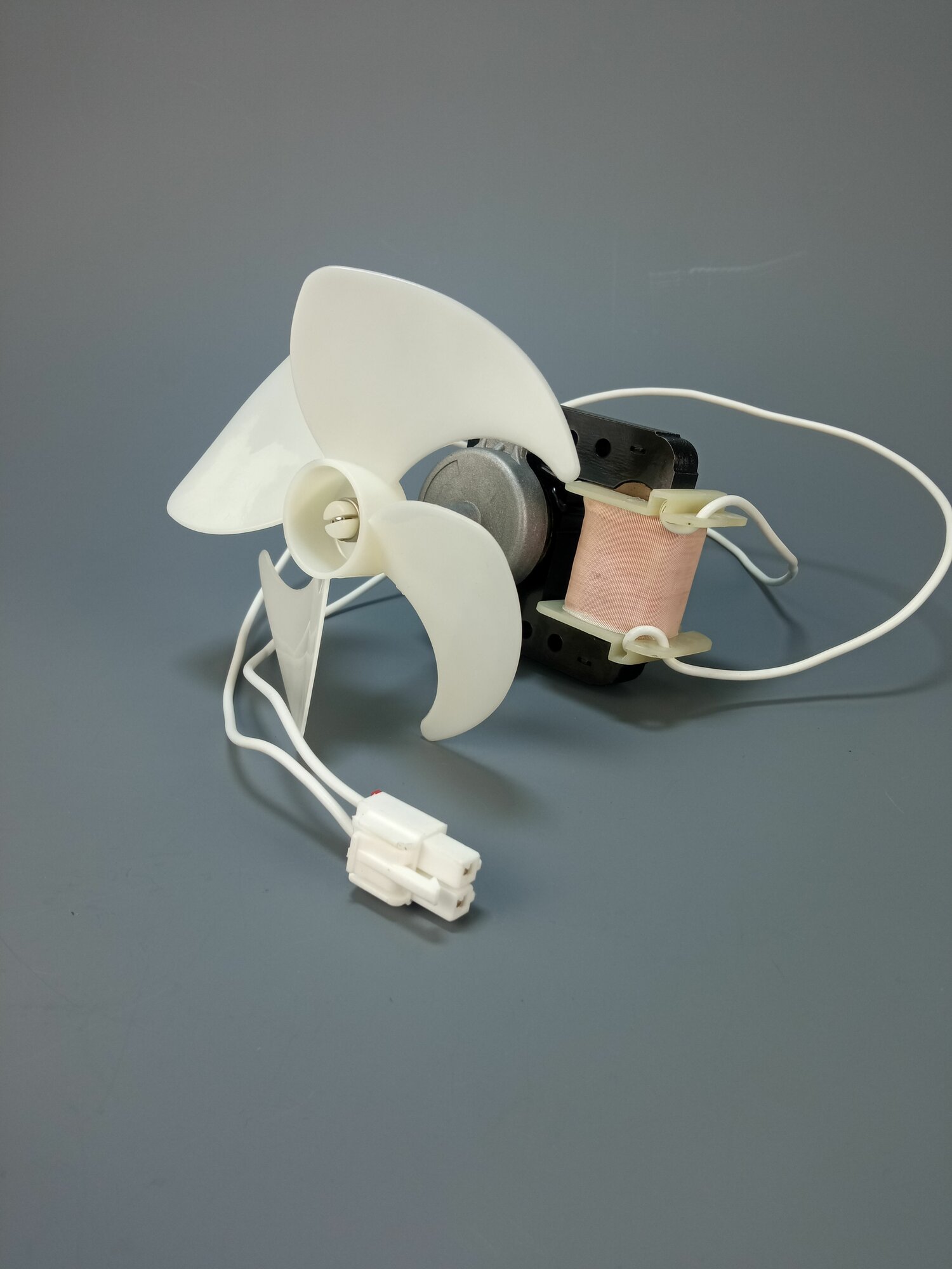 Мотор (двигатель) вентилятора S6111CDM01 7W/220V/2800RPM для холодильника Daewoo