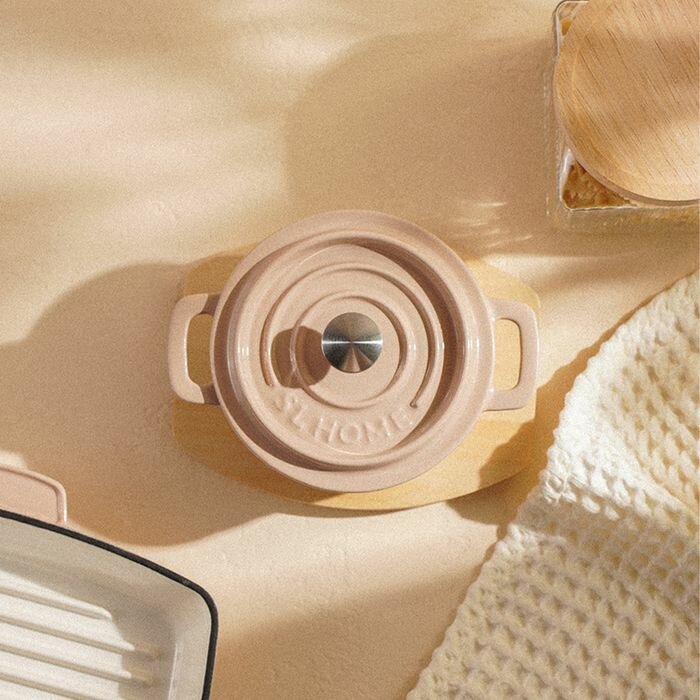 Кастрюля чугунная с эмалированным покрытием SL Home, 700 мл, d 14 см, h 7 см, на деревянной подставке, индукция, цвет бежевый