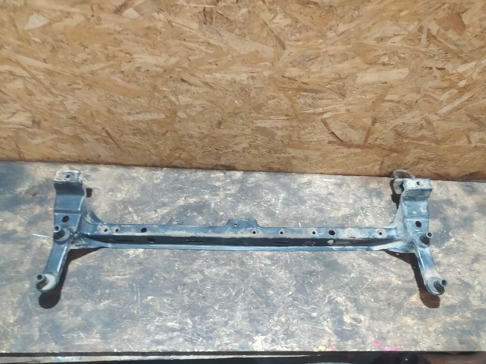 Балка подрадиаторная VW Passat B3 Б/У с пробегом