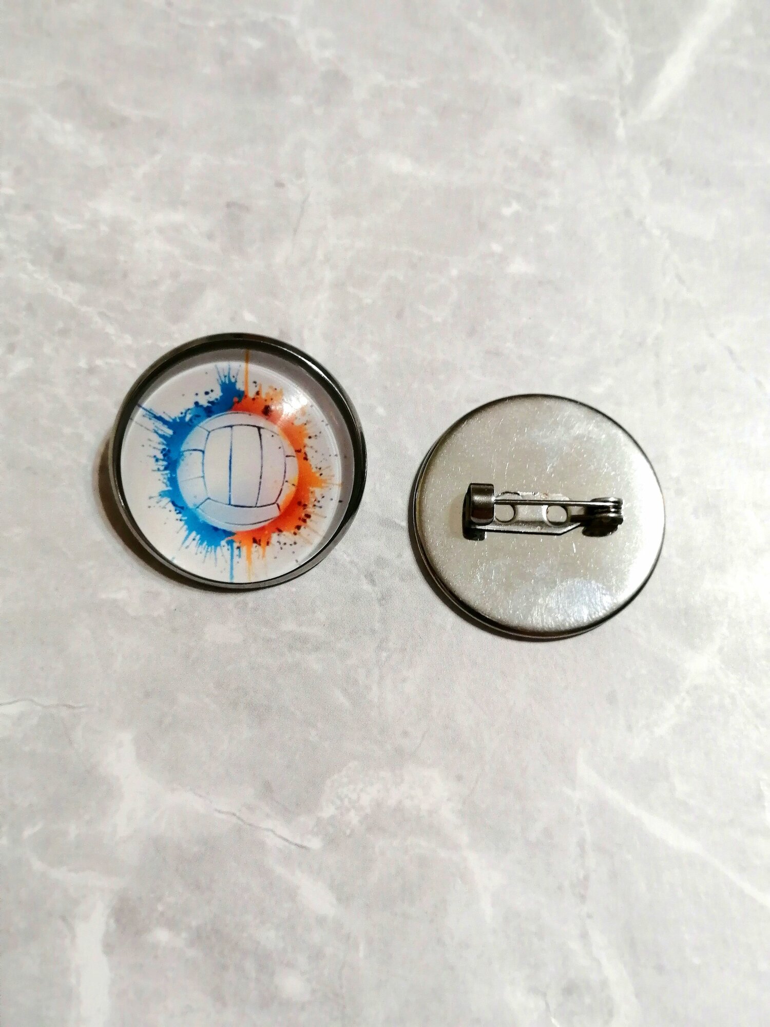 Значок волейбольный мяч волейбол диаметр 25мм