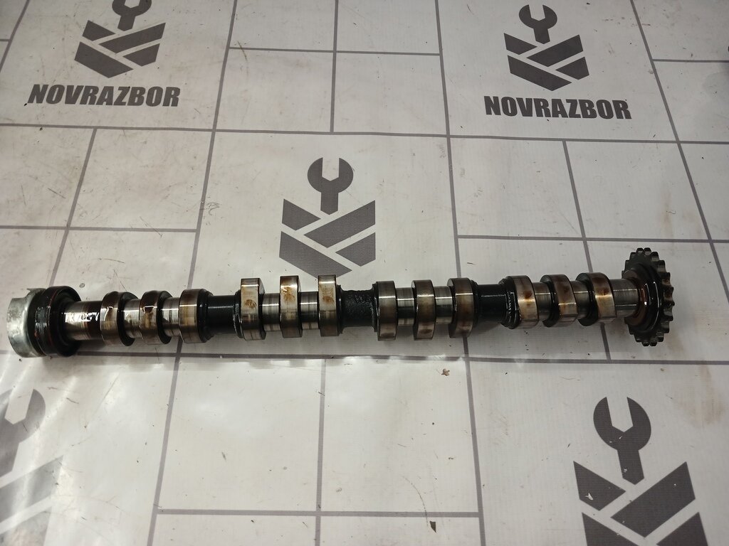 Распредвал впускной VW Passat B5 96-00