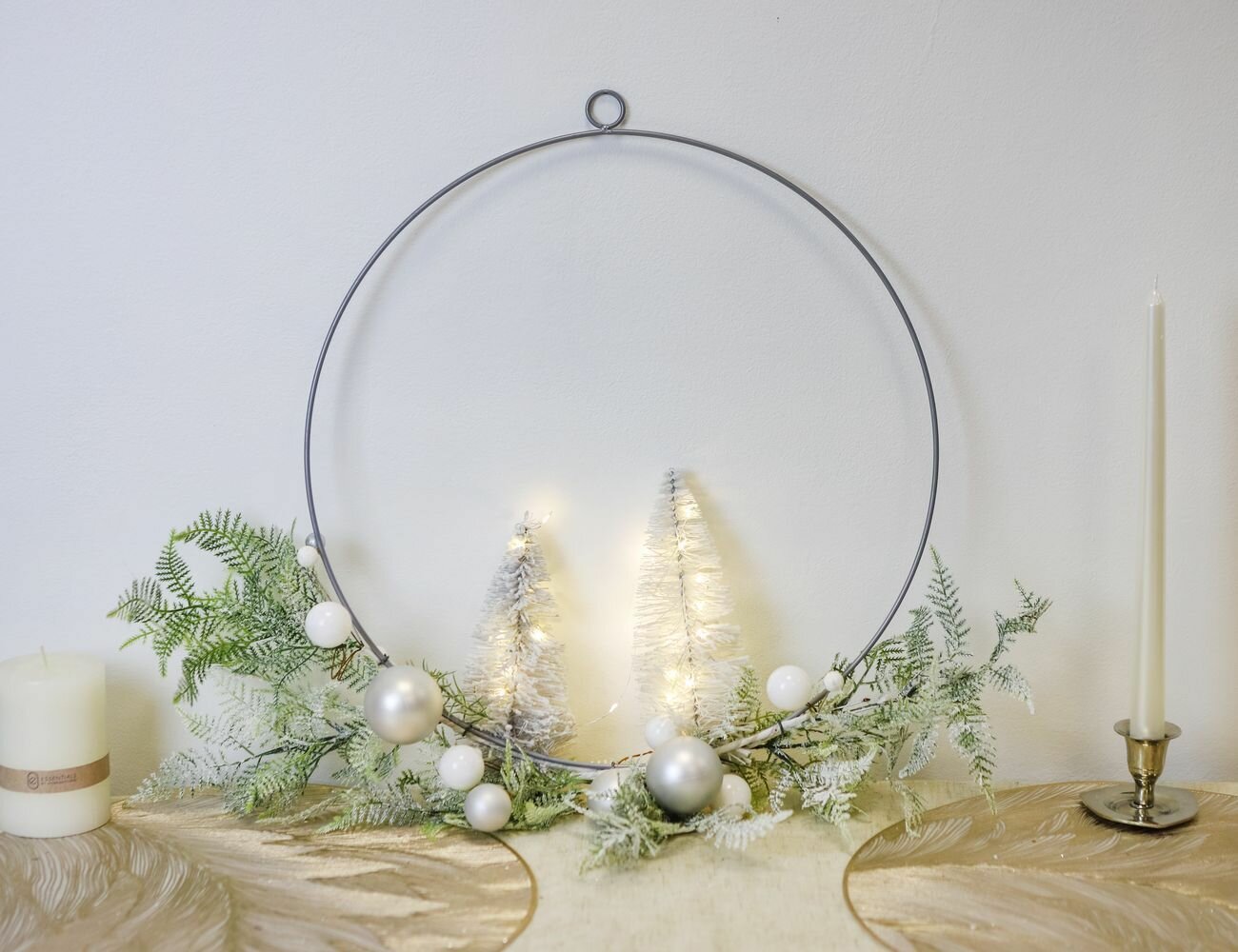 Подвесное украшение ёлочки И папоротники заснеженные, 30 тёплых белых микро LED-огней, 40 см, таймер, батарейки, Kaemingk 687547