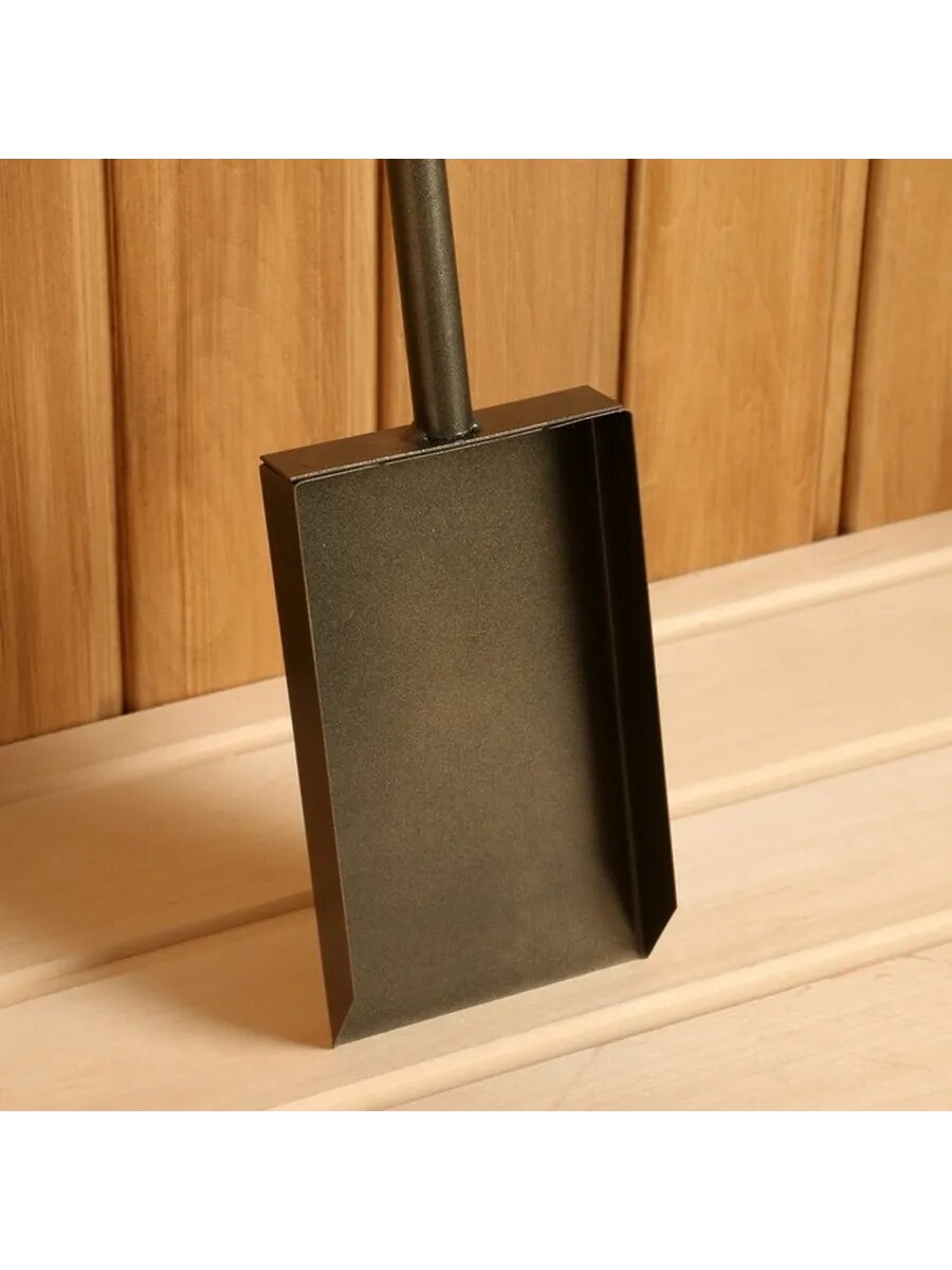 Узкий совок для золы с резиновой кромкой