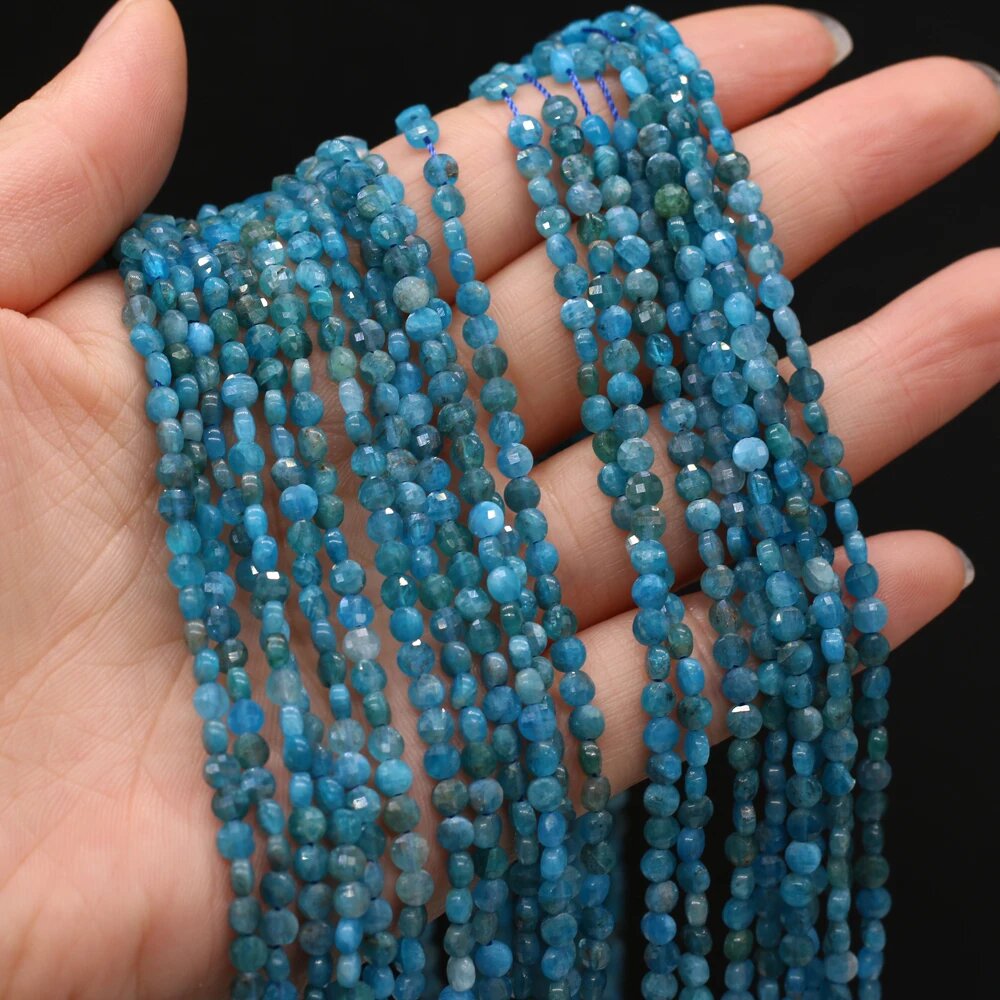 Рубиновый сапфир, бусины 4 мм, 38 см Blue Apatite