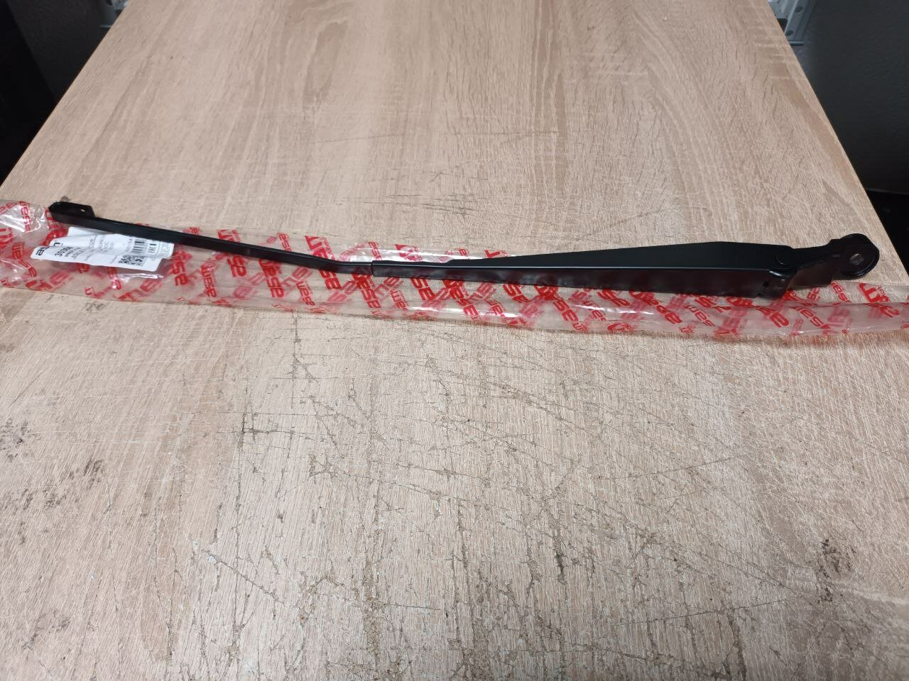 Поводок стеклоочистителя передний правый Рено Логан ASAM